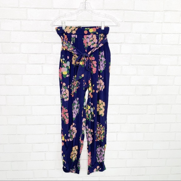 Zara | Pants & Jumpsuits | Zara Navy Floral Fluid Flowy Jogger Pants ...